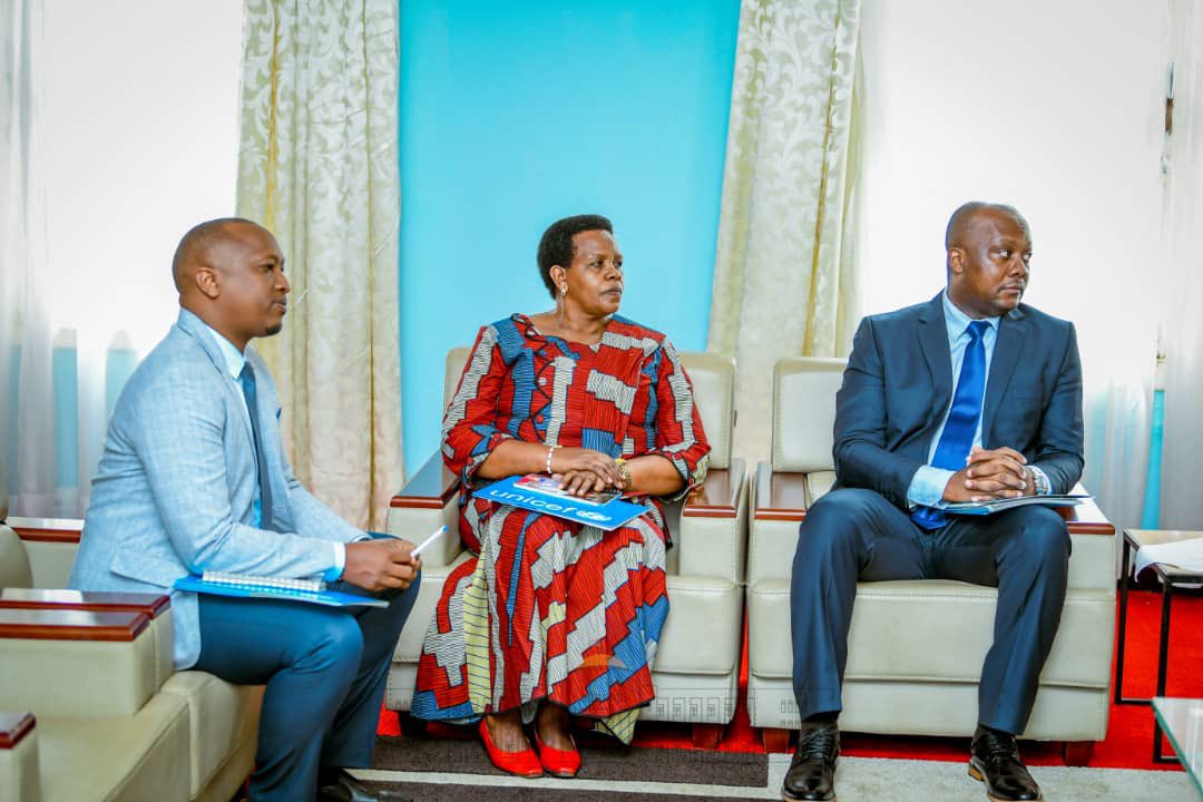 Ntare Rushatsi House on Twitter: "Le Chef de l’Etat SE Evariste #Ndayishimiye vient de recevoir ...