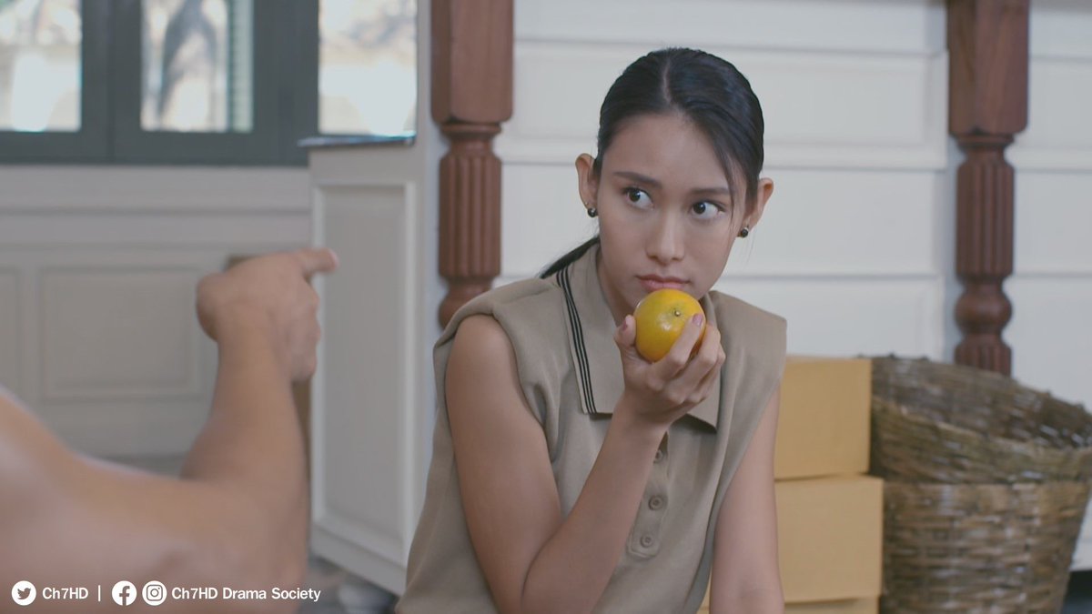 Ch7HD on Twitter: "ส้มกับจุ่ม ยังไงดี 😍🤣 #เคหาสน์นางคอยEP12"
