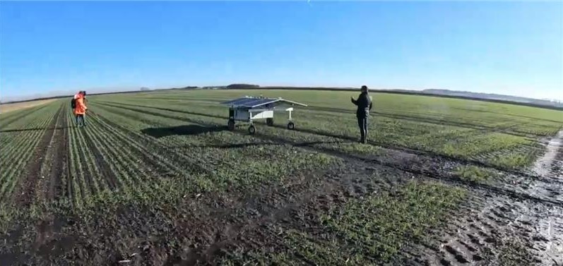 Innovate UK on Twitter: "RT @agri_epi: The team at @earth_rover ran a trial of their @innovateuk ...
