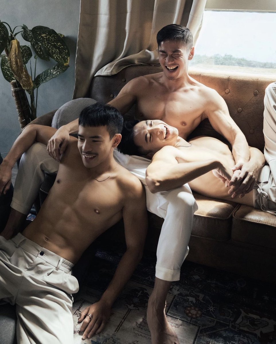 FOREST ALBUM 🏳️‍🌈🕊️🇺🇦 on Twitter: "“咳咳…… 就是三个朋友在民宿，拍照而已……” 摄影师：onlywhyan_1202 男模1. sean_lung 男模 ...