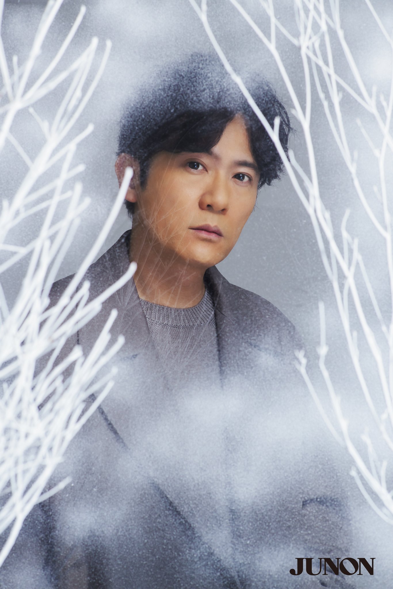 新しい地図 on Twitter: "【SCHEDULE更新】 1月20日(金)発売の『JUNON』3月号に稲垣吾郎が登場します！ https://t.co/Q6iA1VlWtn #新しい地図 ...