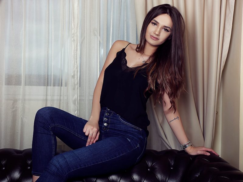 Flirt4Free Europe Girls on Twitter: "Be the king of her room! Join KARA KNOWLES here : https ...