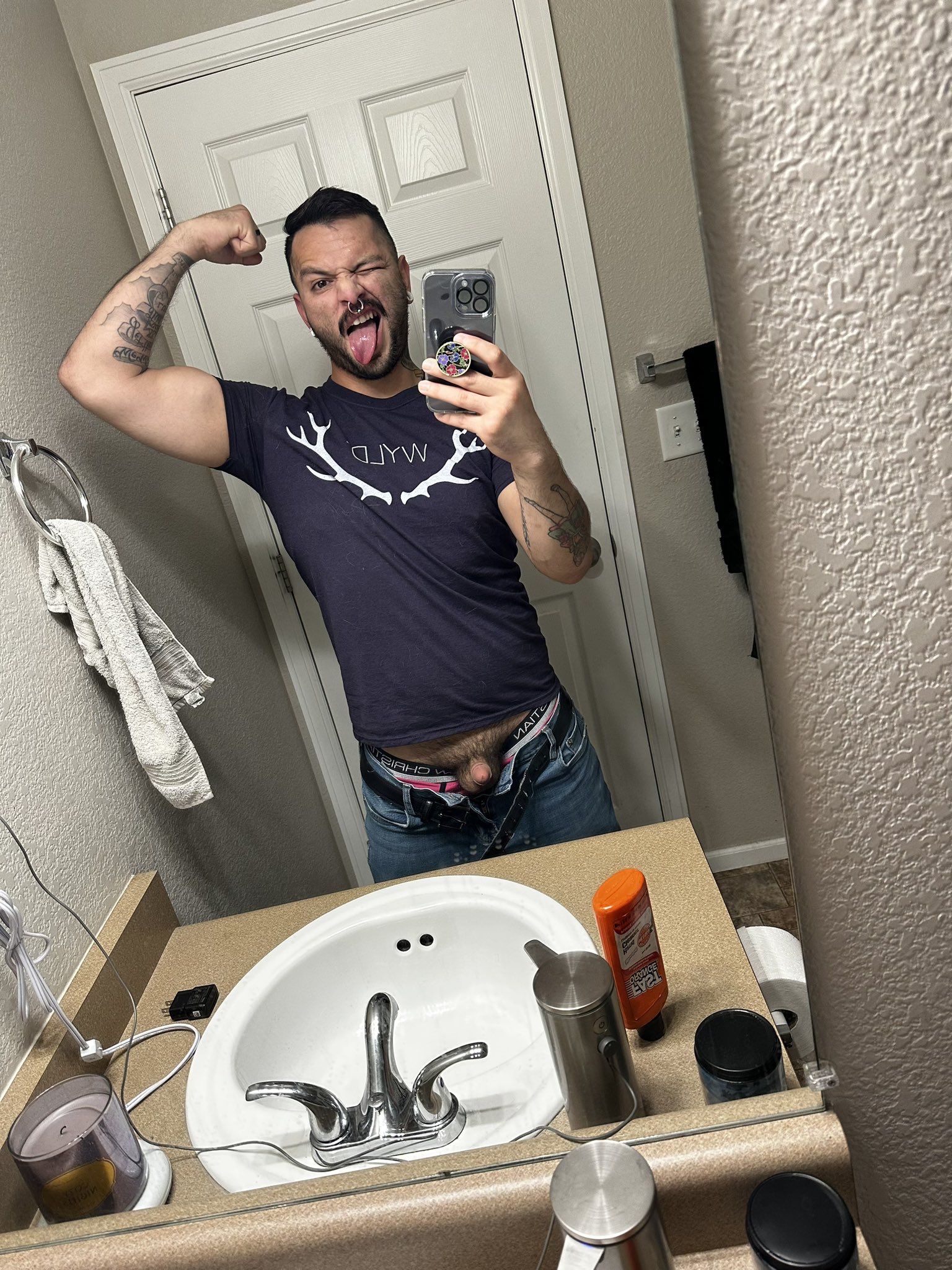 King.Me on Twitter: "@anakedgaymer https://t.co/TLW1w1yxmt" / Twitter