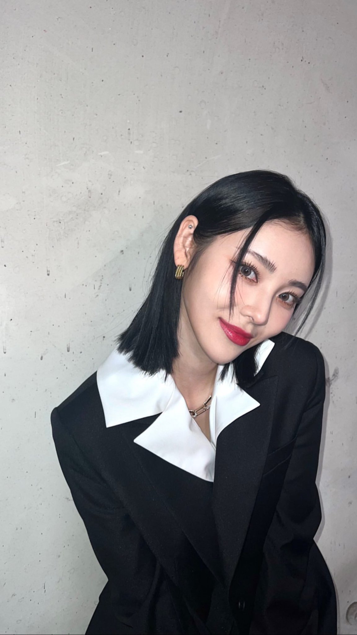 💫 Orrery/nim on Twitter: "Jinsoul Instagram Story https://t.co/30sUH93SuQ https://t.co ...