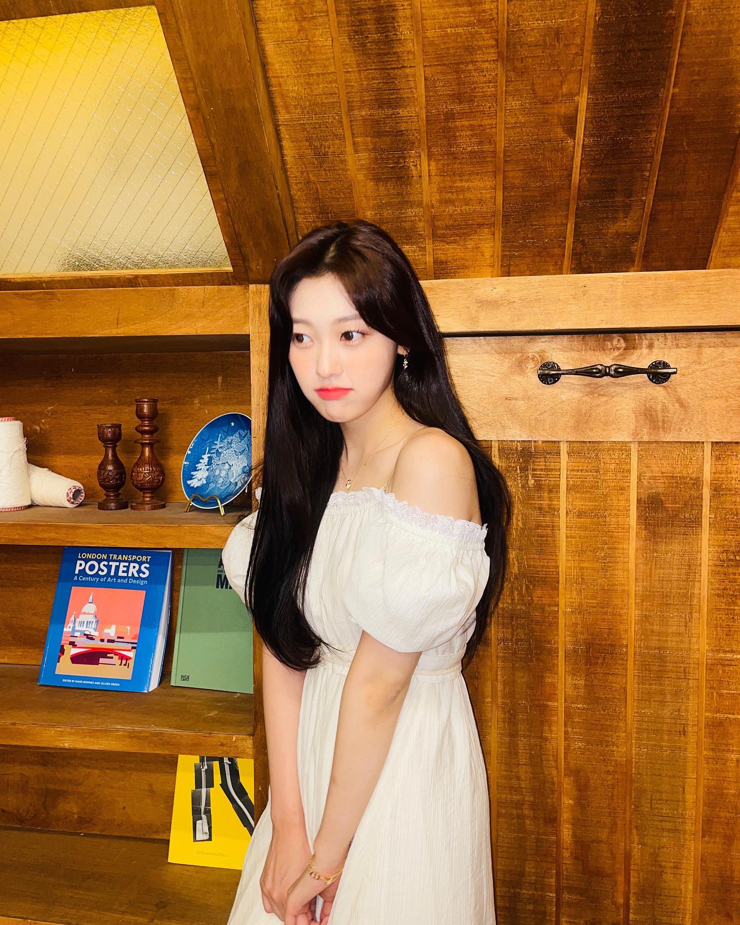 💫 Orrery/nim on Twitter: "Choerry Instagram Post "Have a good day today too Orbits🤍" https://t ...