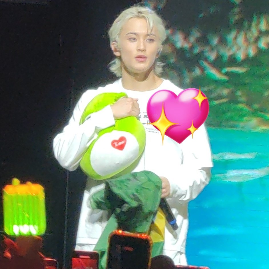 kim d-1 NCT 127 on Twitter: "Mark joined Brazilian core"