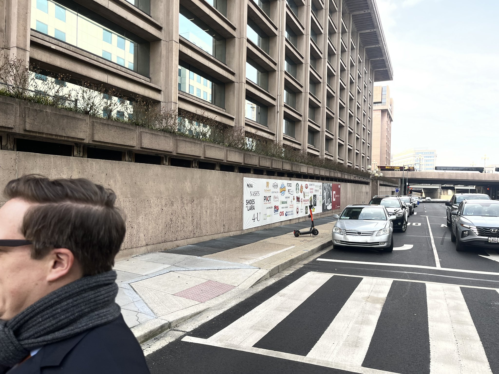 Rich Mintz on Twitter: "Current status: trying to find the fucking door to L’Enfant Plaza https ...