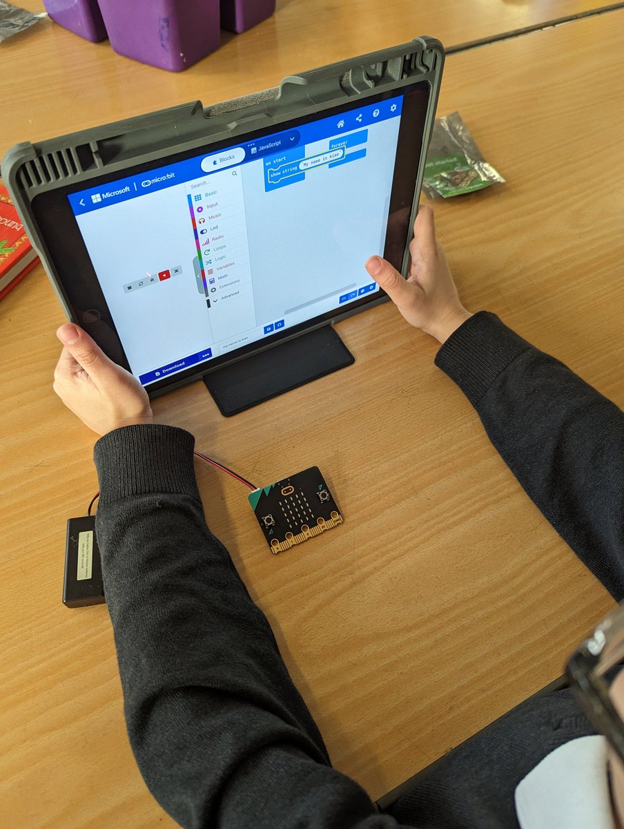 Micro:bit Educational Foundation on Twitter: "RT @MrsV_Jones: This week at P3 code club we were ...