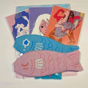 bones ! on Twitter: "peachcalamari on etsy makes these cute fish shaped pencil pouches i am ...