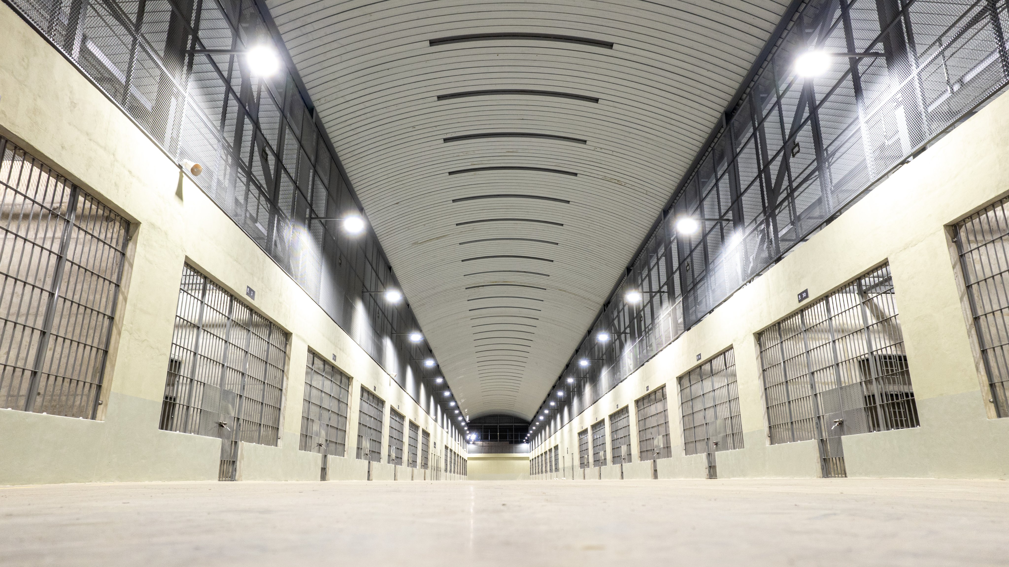 GALERÍA | Instalaciones del CECOT lucen con régimen de máxima seguridad ... GALERÍA | Instalaciones del CECOT lucen con régimen de máxima seguridad ...