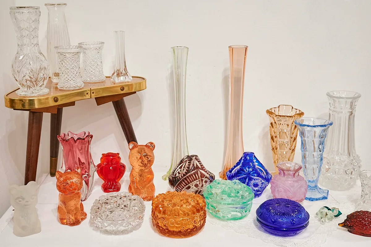 GINZA on Twitter: "ヴィンテージな宝物を探しに、チェコ雑貨店「チェドックザッカストア」https://buff.ly/3GM0qVh"