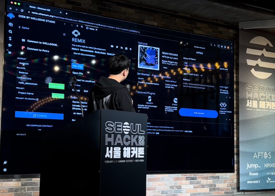 DSRV on Twitter: "Some shots of @HyunSooyoung , WELLDONE Studio's Lead Software Engineer holding ...