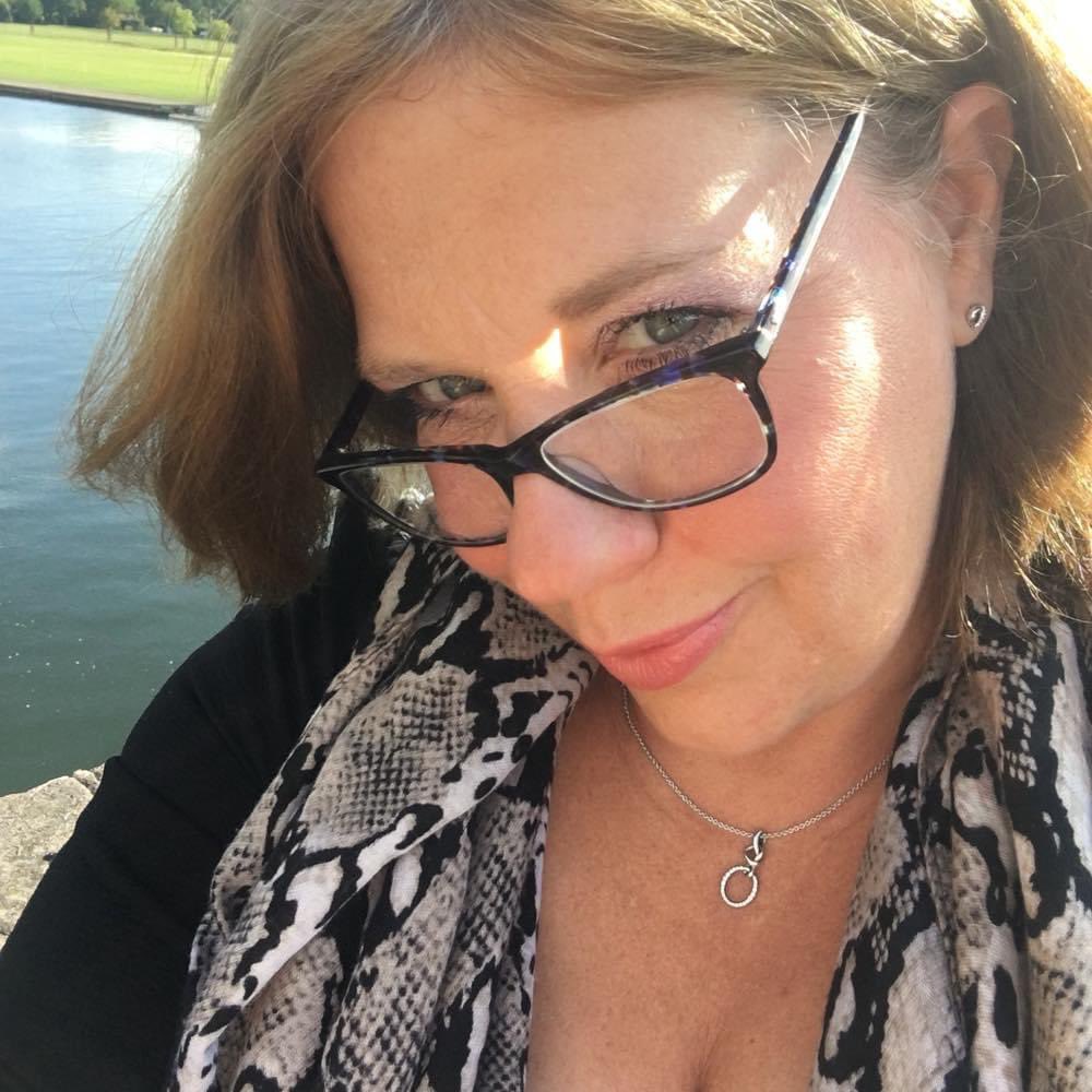 Addy on Twitter: "How gorgeous is my mumma everyone?! #ContentCreator She’s currently discounted ...