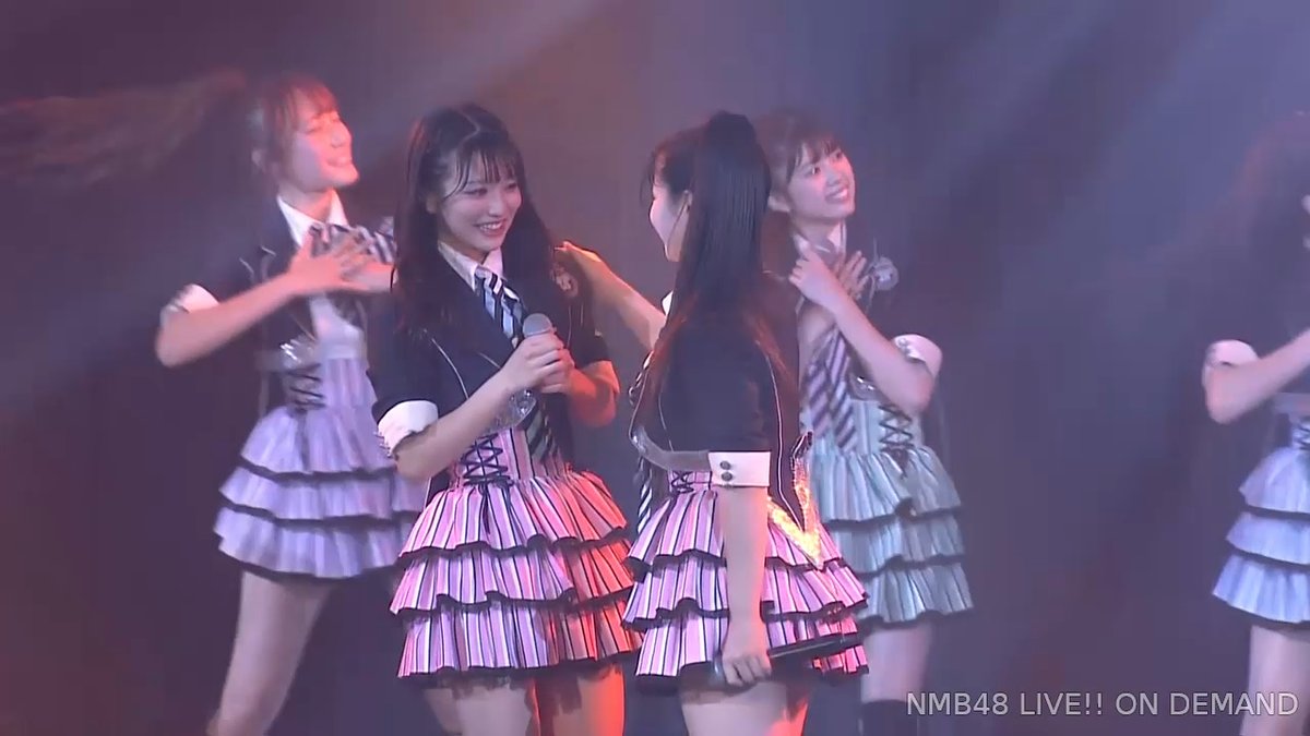 ゴムコム on Twitter: "イチャつくみちゃぴぃ、ゆきのちゃん #なんばらえてぃー公演 #NMB48"