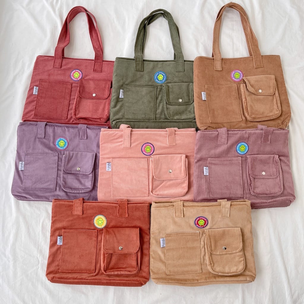 Aesthetic Stuff on Twitter: "Curduroy totebag https://shope.ee/6Un8rWWIWO Tote bag aesthetic ...