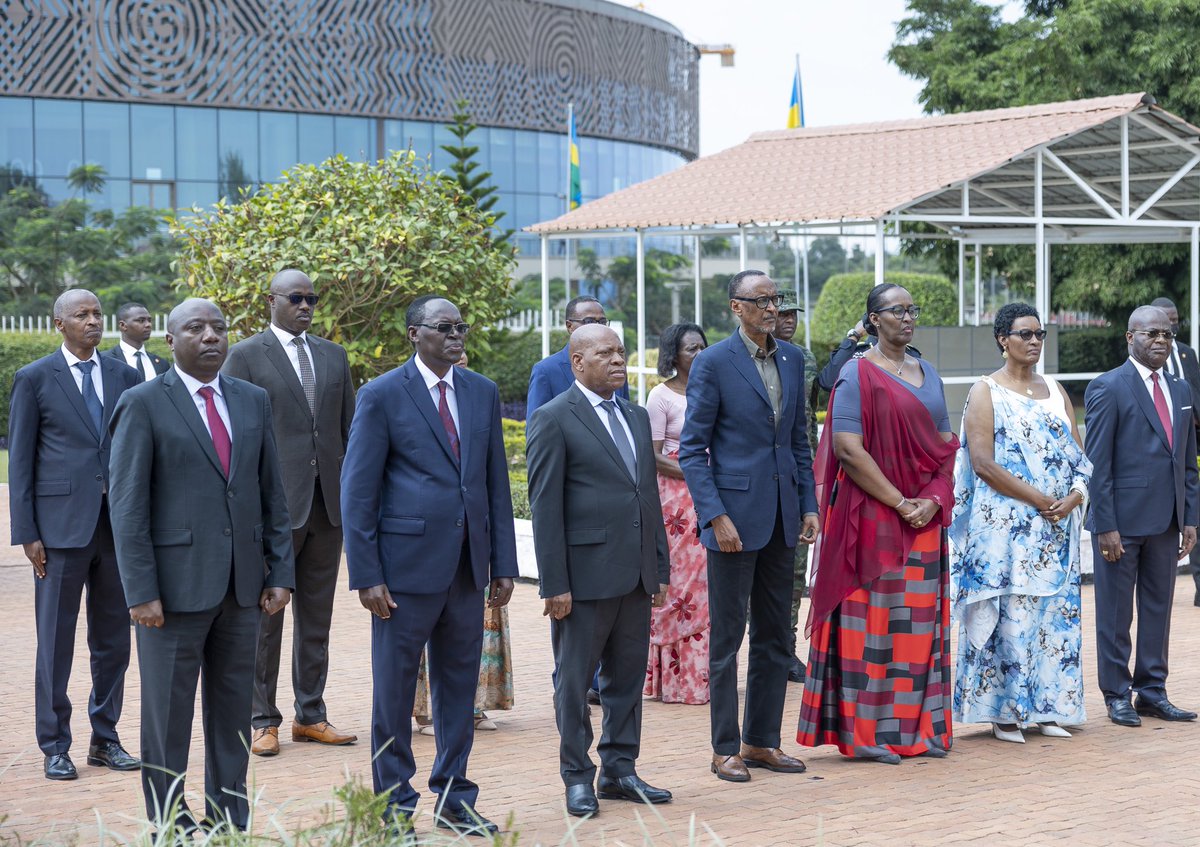 Ministry of Foreign Affairs & Int'l Cooperation on Twitter: "RT @UrugwiroVillage: President ...