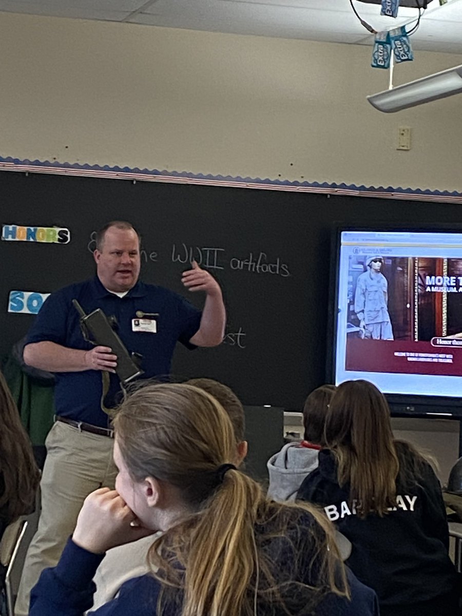 Plum Teachers on Twitter: "Honors Modern American History students ...