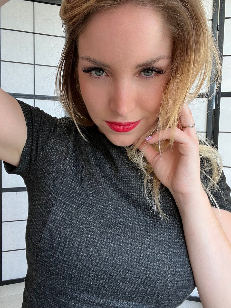 Kyria on Twitter: "🤍 ou 🖤