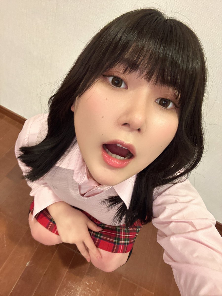 LINX@AVプロダクション on Twitter: "RT @akari_nonoka: オハチチ♡ くわえさせて😮"