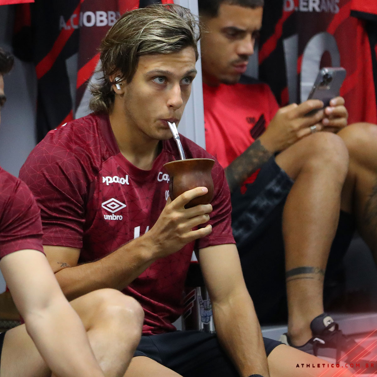 Athletico Paranaense on Twitter: "🧉🔴⚫️ @Aguscano9 @david_terans 📸 Gustavo Oliveira/athletico.com ...