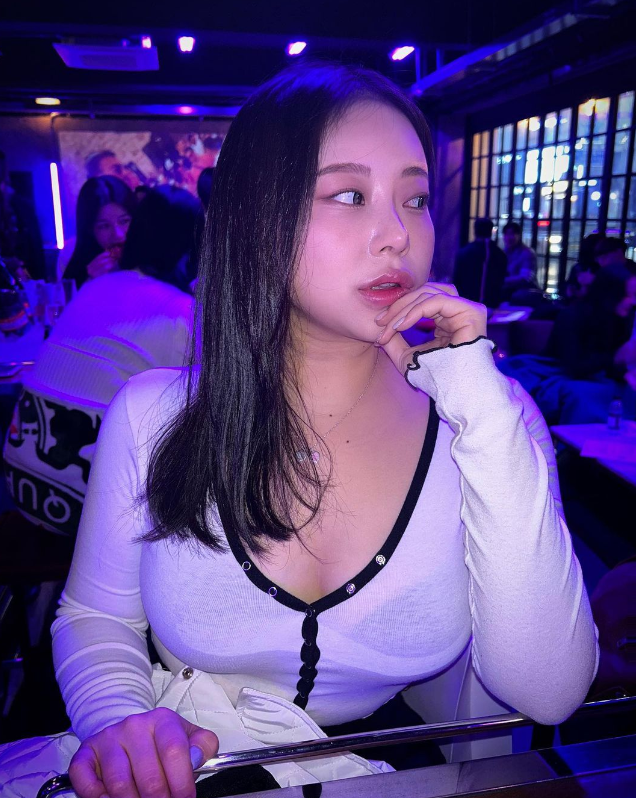 大屁股健身女孩 on Twitter: "为什么我遇不到jb大的男人？有没有j超过13厘米的点个赞 https://t.co/SnRa0rYQ6J" / Twitter