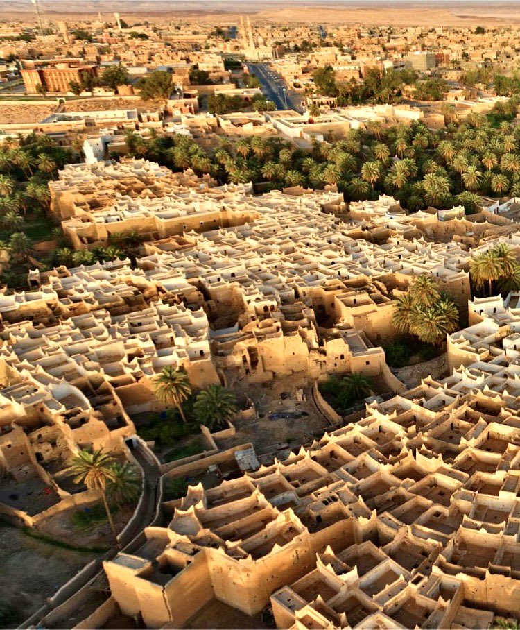 Known as the 'Pearl of the Desert' (Jawhart Al-Sahra) Ghadamès in Libya ...
