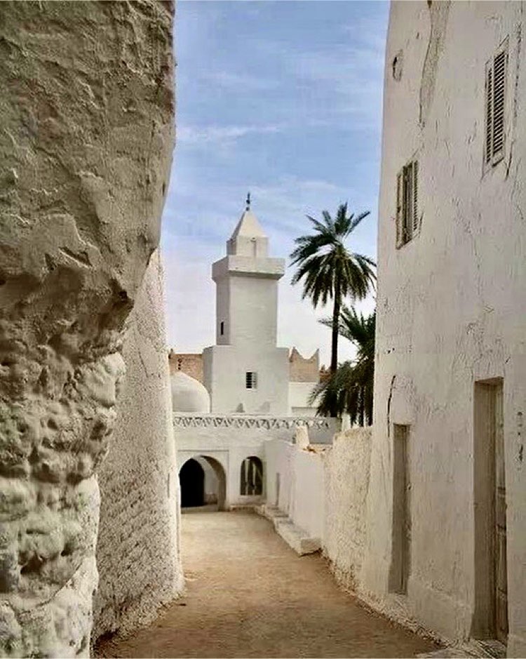 Known as the 'Pearl of the Desert' (Jawhart Al-Sahra) Ghadamès in Libya ...