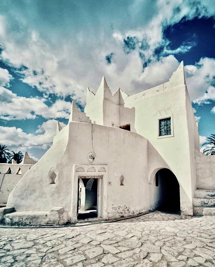 Known as the 'Pearl of the Desert' (Jawhart Al-Sahra) Ghadamès in Libya ...