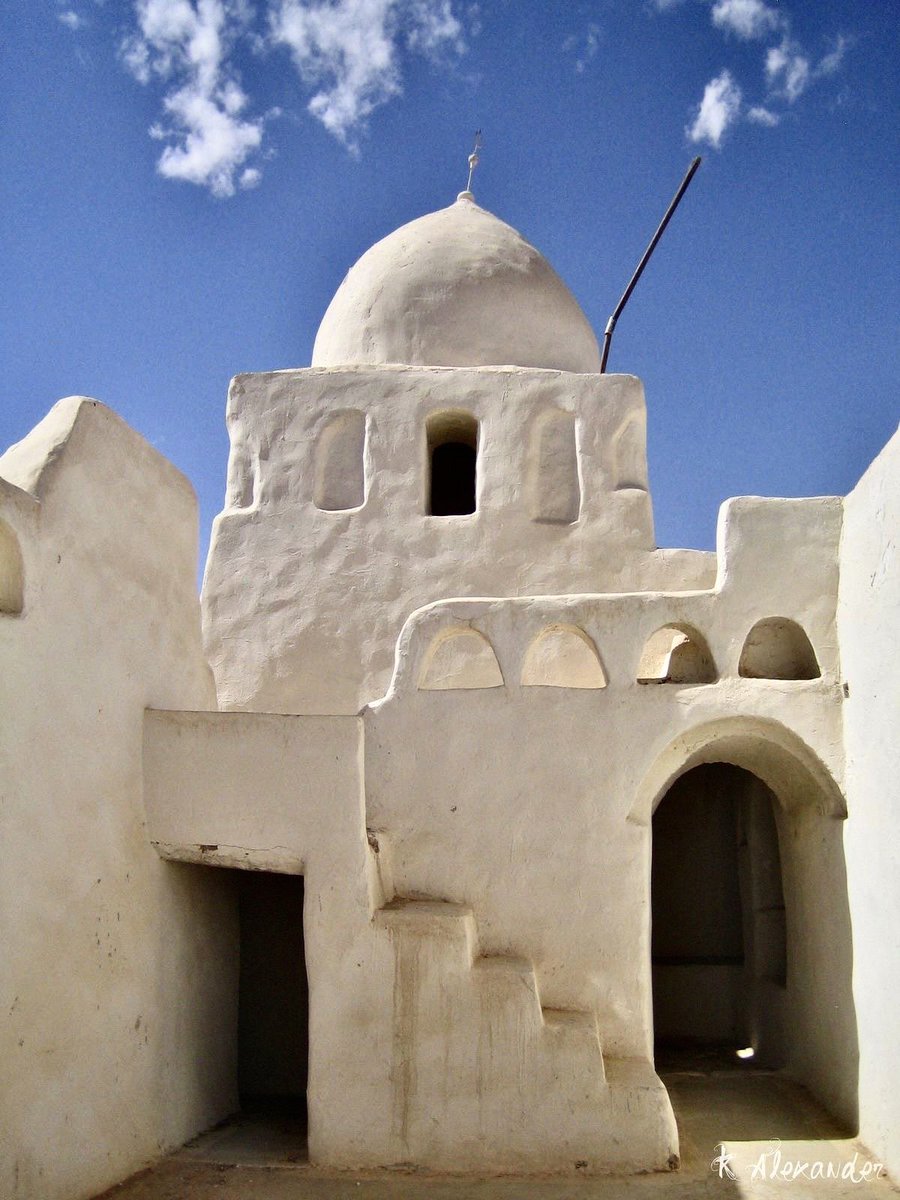 Known as the 'Pearl of the Desert' (Jawhart Al-Sahra) Ghadamès in Libya ...