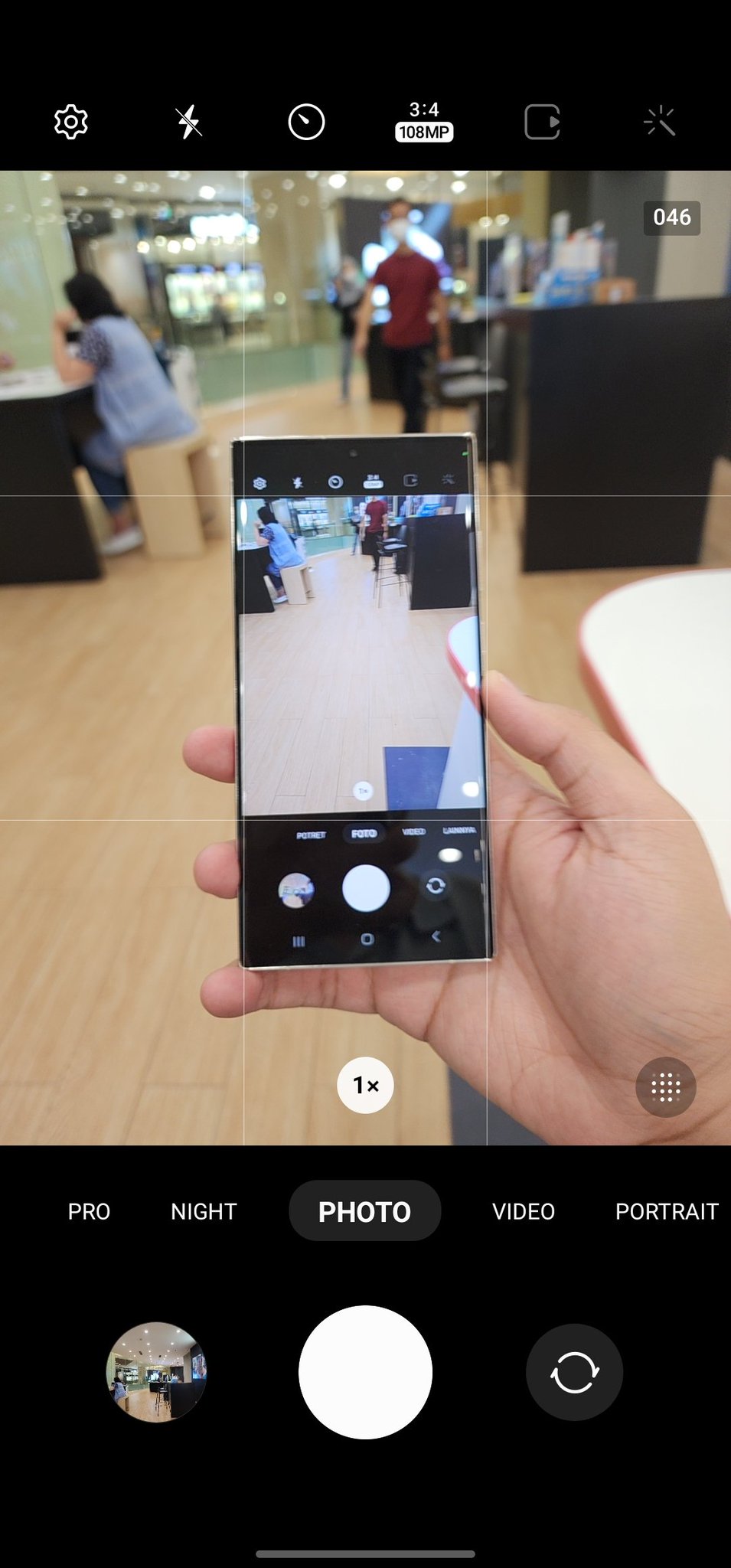 Alvin on Twitter: "S22U • S23U 50 MP • S23U 200 MP The button is on the top right side (to the ...