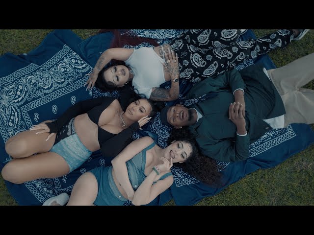 SMASH BLOCK T.V. on Twitter: "Doggystyleeee - Gang Signs | Shot By : @VOICE2HARD https://smash ...