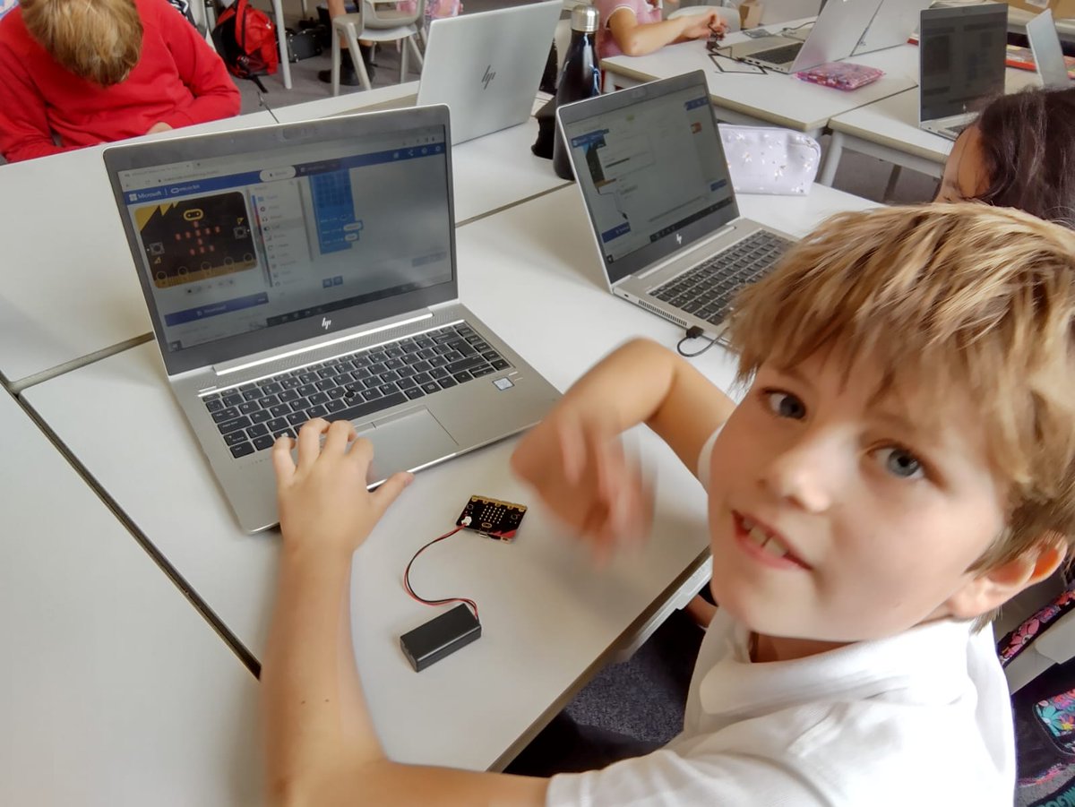 Micro:bit Educational Foundation on Twitter: "RT @AyrGrammar: P5b enjoyed learning to code using ...