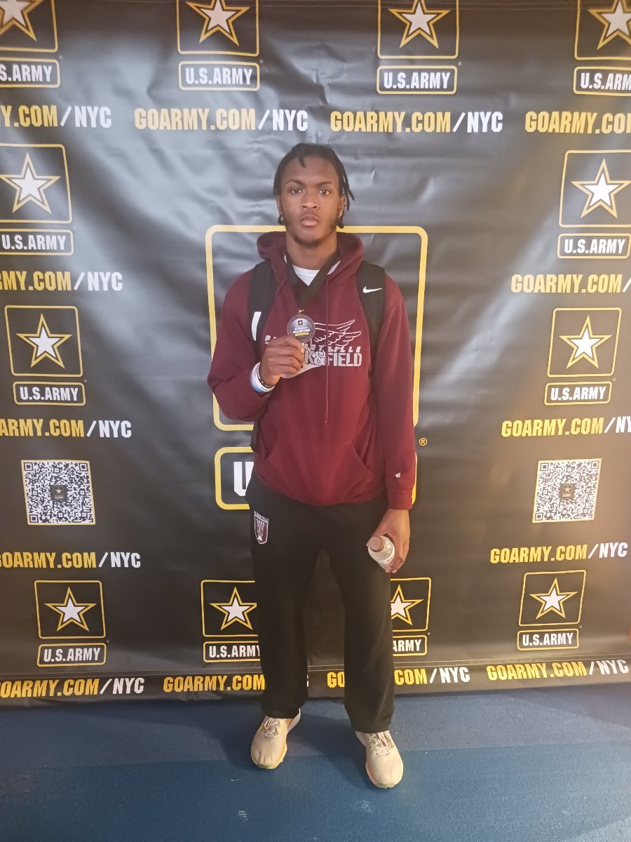 Pleasantville Greyhounds XC and Track & Field on Twitter: "Xander Roberts-Bogin was 3rd in the ...