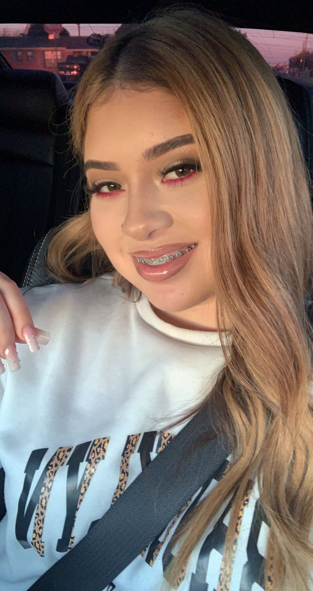 Nevaehh On Twitter Legal And Blonde 18