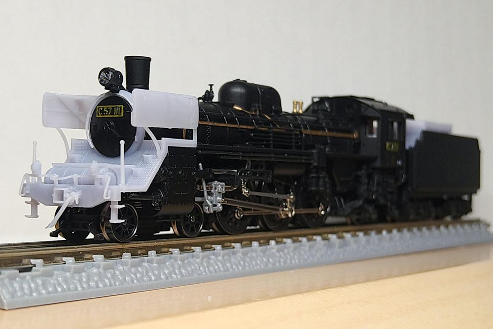 小倉汽車製作所 on Twitter: "K-5デフ(65号機)パーツに、つかみ棒とブレーキ管を付けて、車体に取り付け。 すげ替えただけなので、ナンバーは111号機のままです😓 デフのステーが ...