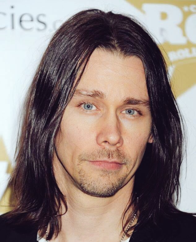 트친소 이델☠️ on Twitter: "#커미션_찾아요 이 아저씨 그려주실 분 구합니다 SD MD LD 러프퀄 선화 흑백 단색 풀채색 신경쓰지 않아요 데포르메 참고하시라고 ...