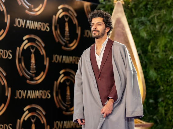 Gorgeous on Twitter: "يعقوب فرحان في حفل #JoyAwards 🤎 https://t.co/wpggvBzi7Q" / Twitter