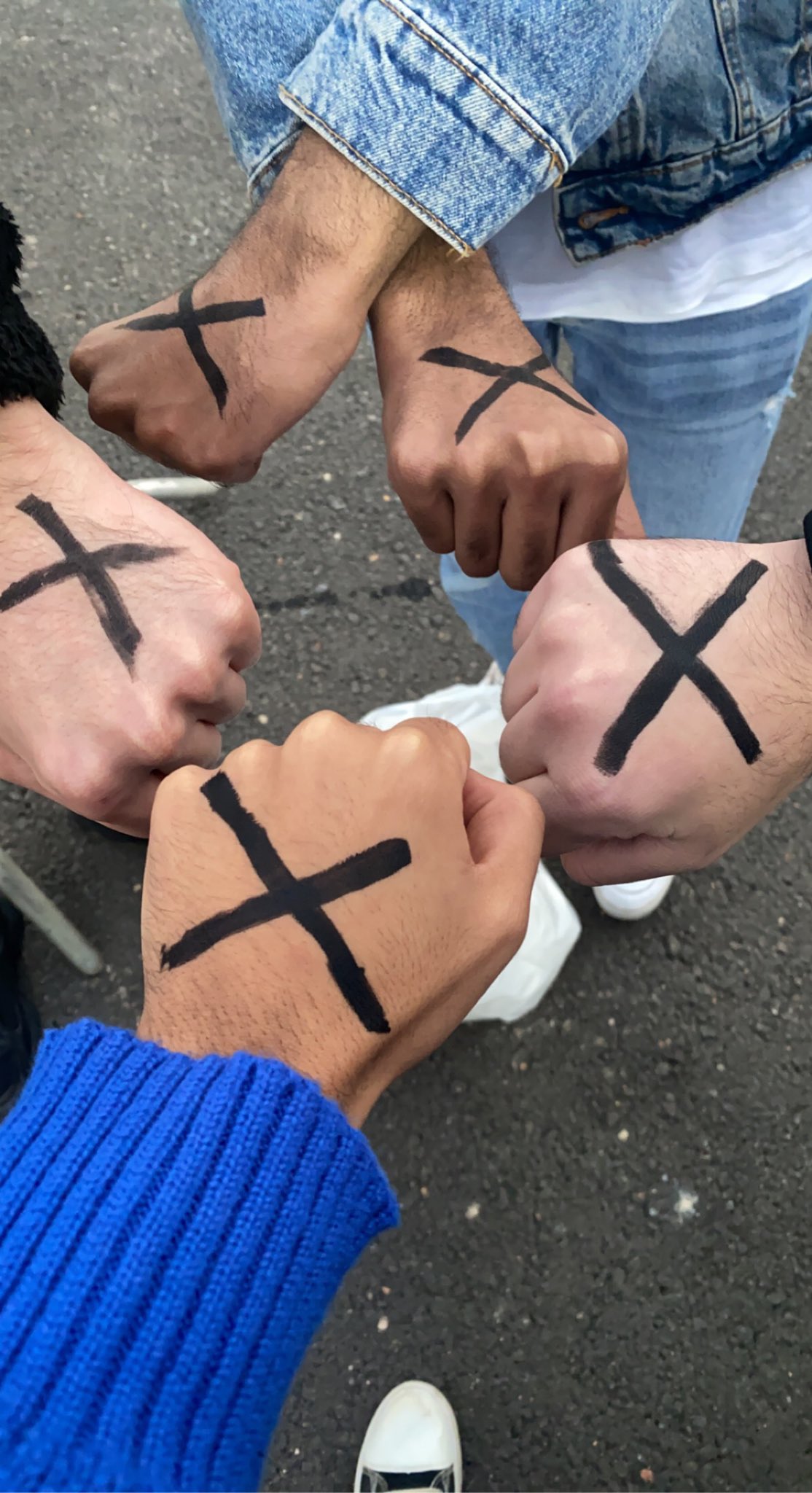 Straight Edge X Hand