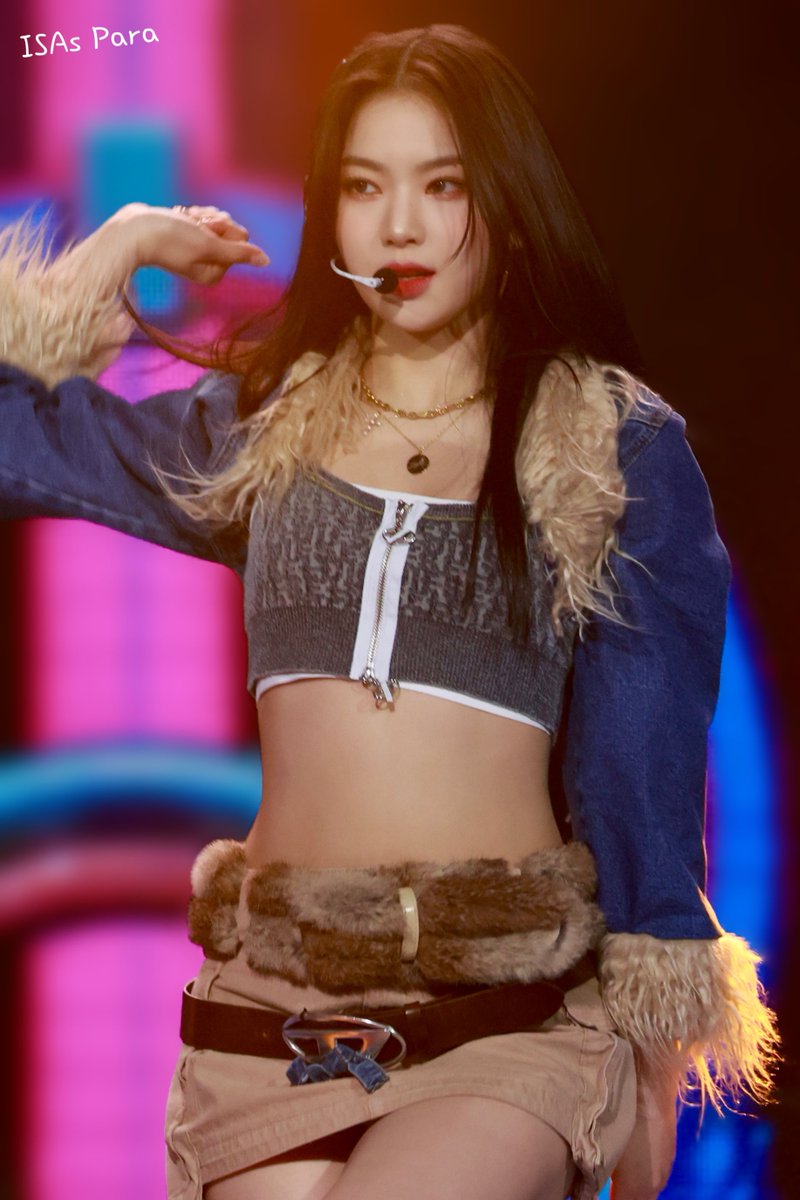 Ssereinn_OMG on Twitter: "RT @SWith_24Para: 𝓗𝓪𝓹𝓹𝔂 𝓘𝓢𝓐 𝓓𝓪𝔂 #아이사 #스테이씨 #STAYC #ISA #똑똑_아이사냥이_생일왔어요 ...