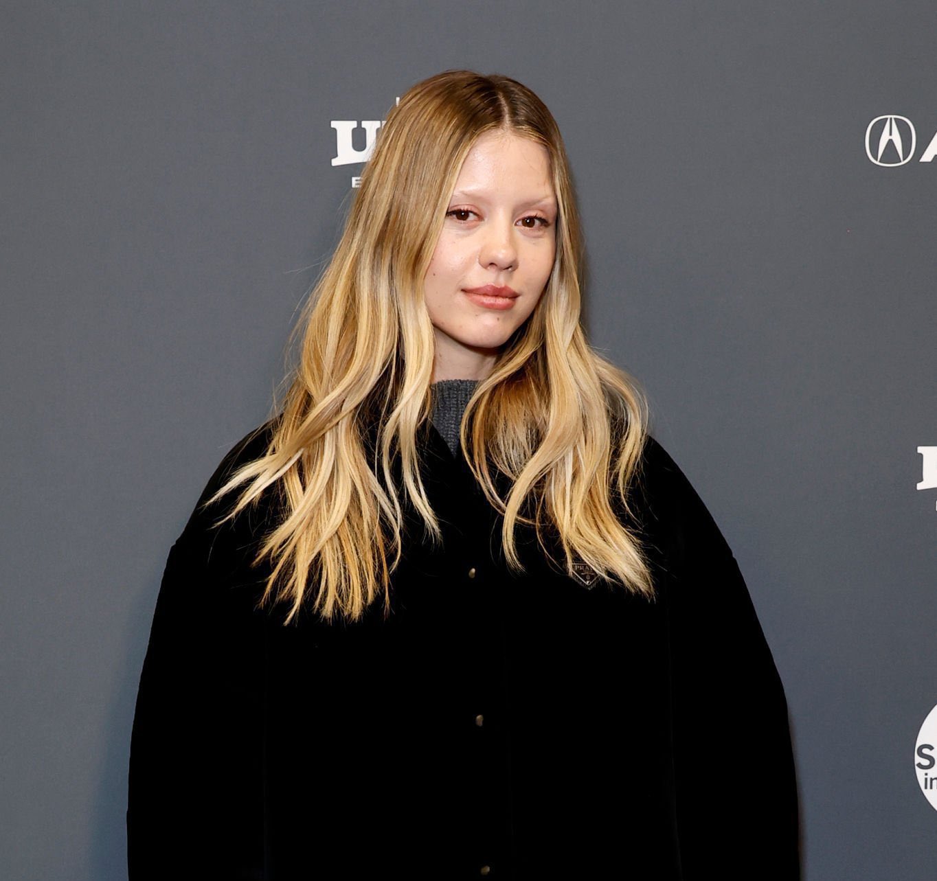 Mia Goth Makeup