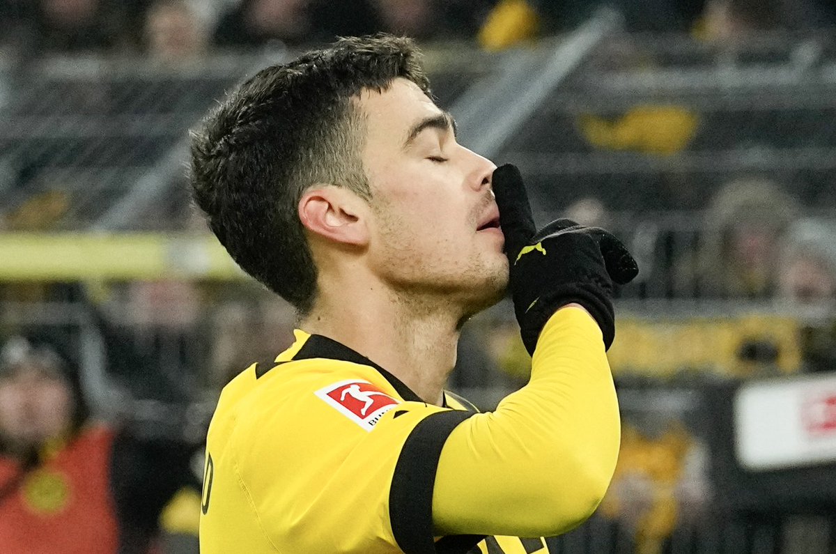 Dortmund : la célébration osée de Giovanni Reyna face à Augsbourg