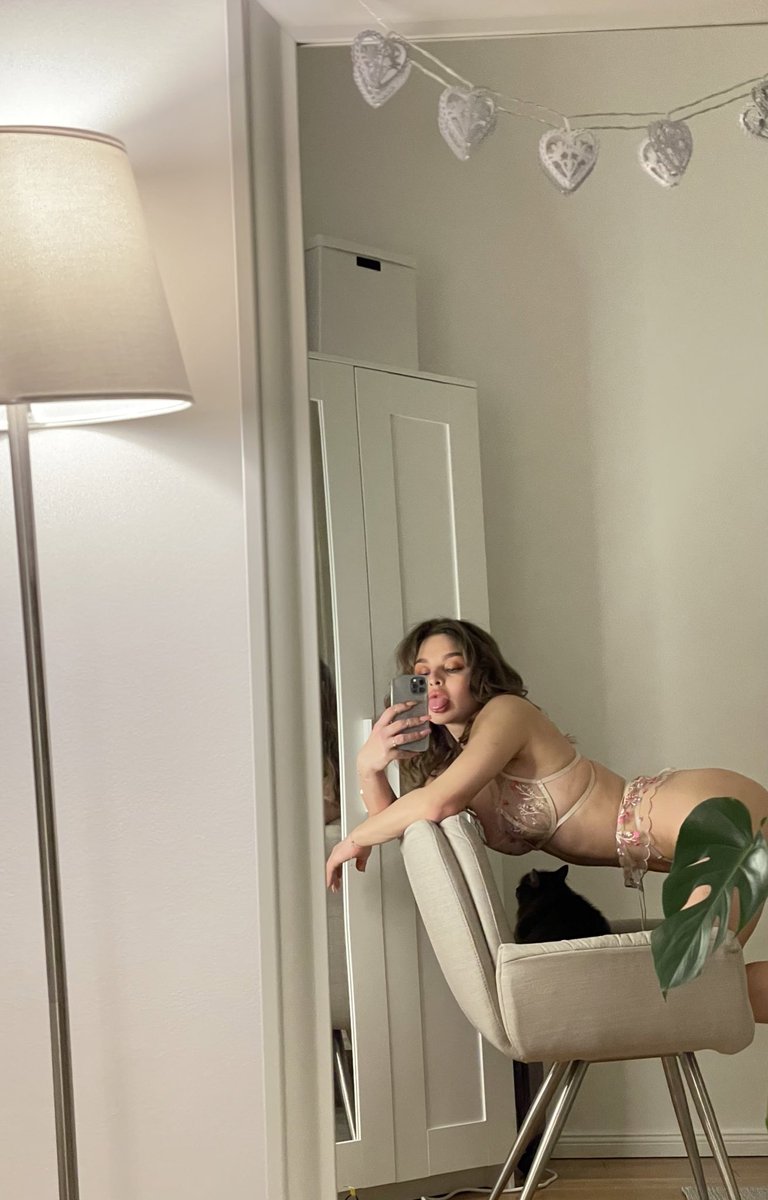 вері сексі вері хот on Twitter: "Я зробила гарну знижку для всіх котиків хто буде звідси ...