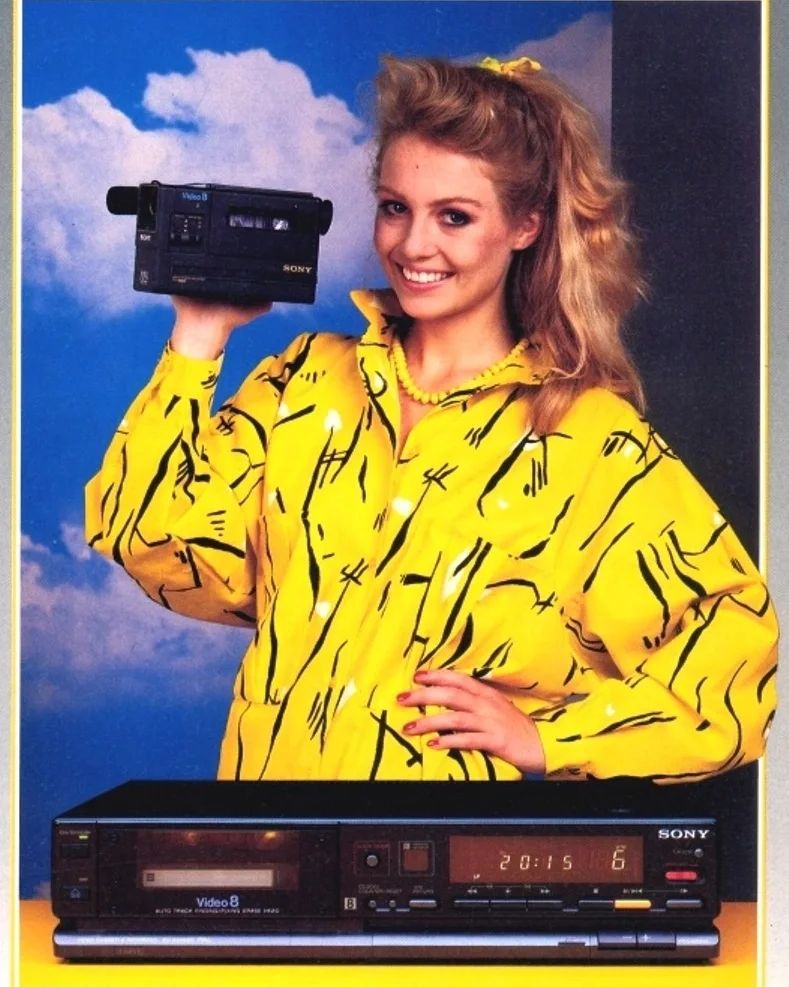 Retro Tech Dreams on Twitter: "Sony Video 8 (1985)"