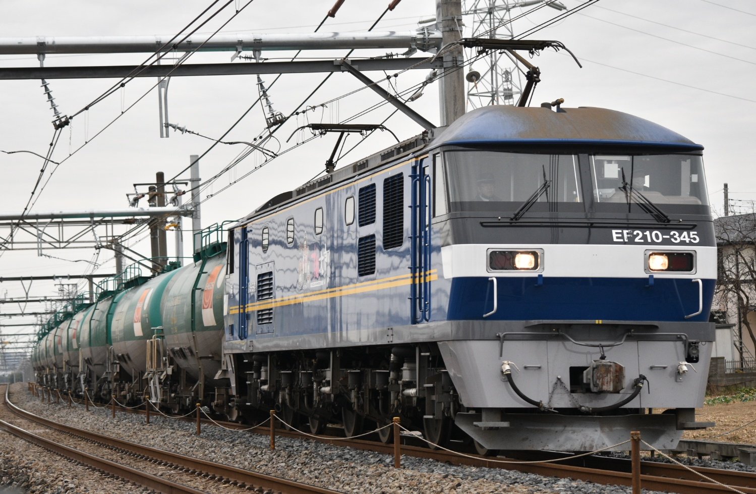 高崎秩父ライン on Twitter: "#撮影報告 23/1/23 ①3090レ EF210-345«8:45» @高崎線 本庄～岡部 ②2088レ EH200-24«10:01 ...