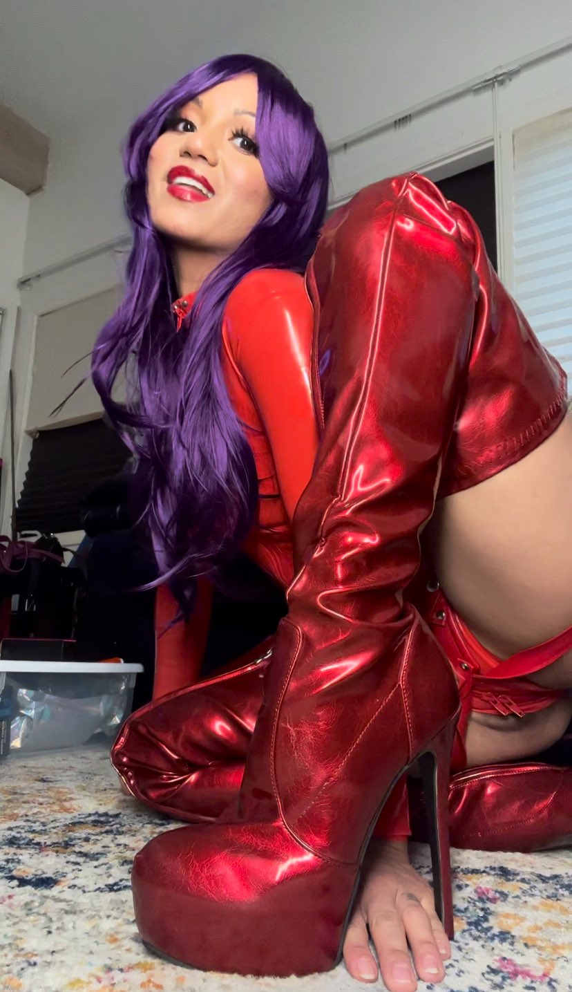 lana violet on Twitter: "Stretched and Strapped. https://t.co/8JUE2CWWF8 https://t.co/Jc4b8LHFVm ...