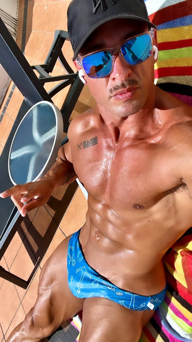 Aussie Men Exhibit 🇦🇺 FREE OF on Twitter: "RT @theclimbgorilla: Sup?"