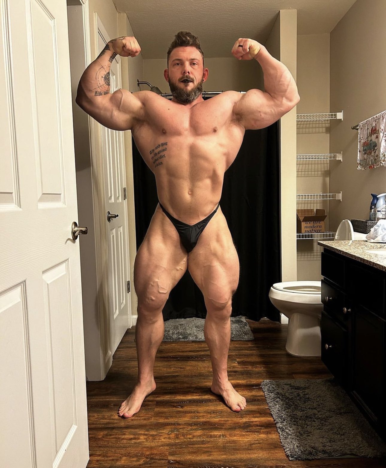 MuscleJacking on Twitter: "Nathan Epler 🇺🇸 at 243lbs bulk & getting ready to deplete. https://t ...