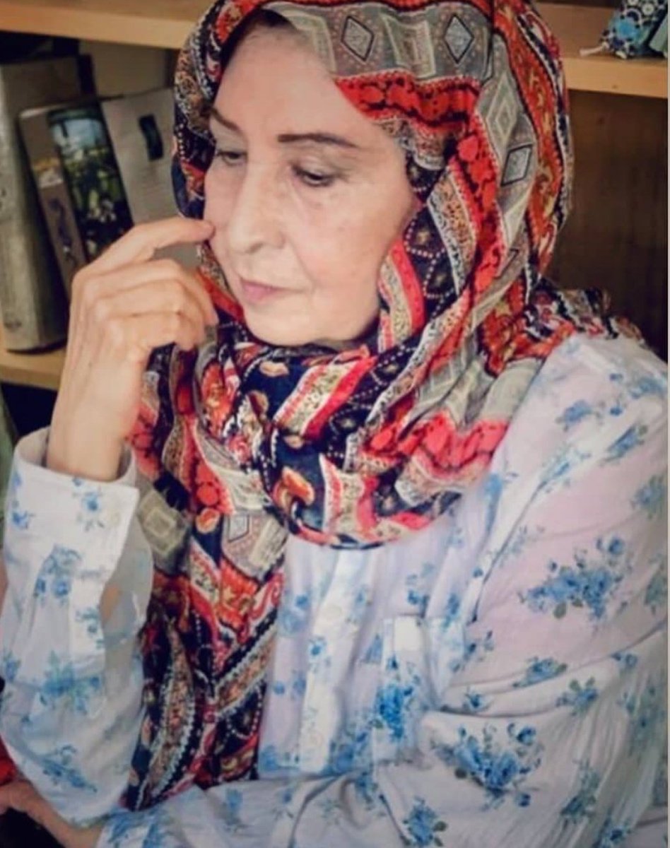 آیدین پرچم ایران On Twitter سیصد میلیارد تومان هزینه کردند تا چند