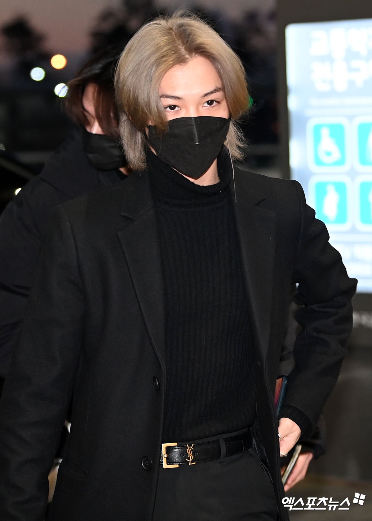 SKZ Info Esp | Fan Acc 🎼 on Twitter: "La prensa compartió estas fotos de Felix Silver en el ...