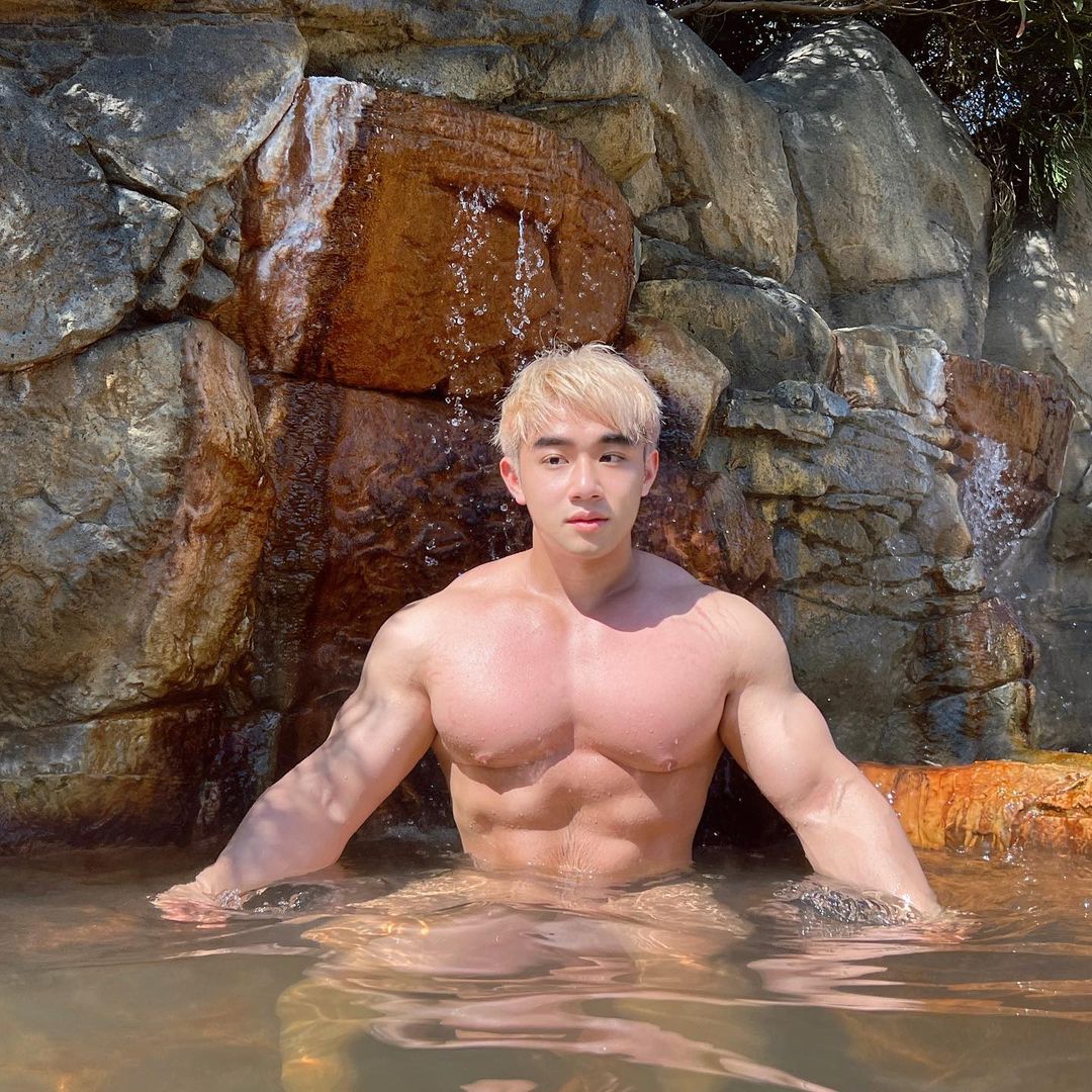 Muscle men on Twitter: "Ig: ryusei_anderson"